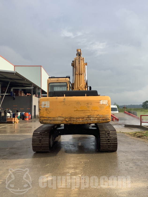 JCB JS200 LC Used Tracked Excavator for Sale | equippo.com