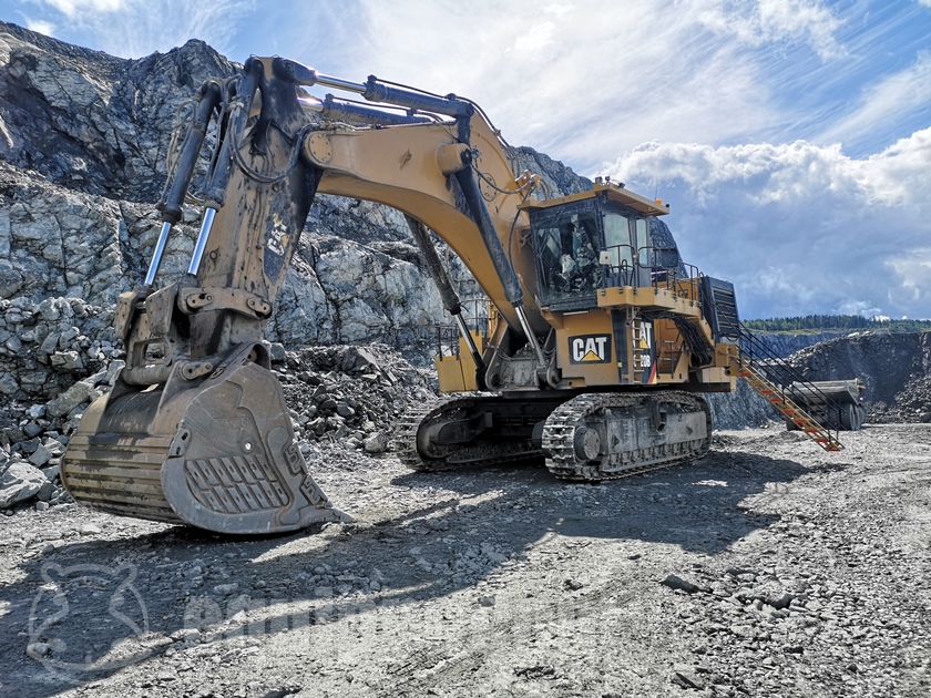 Caterpillar 6020B Used Tracked Excavator for Sale | equippo.com